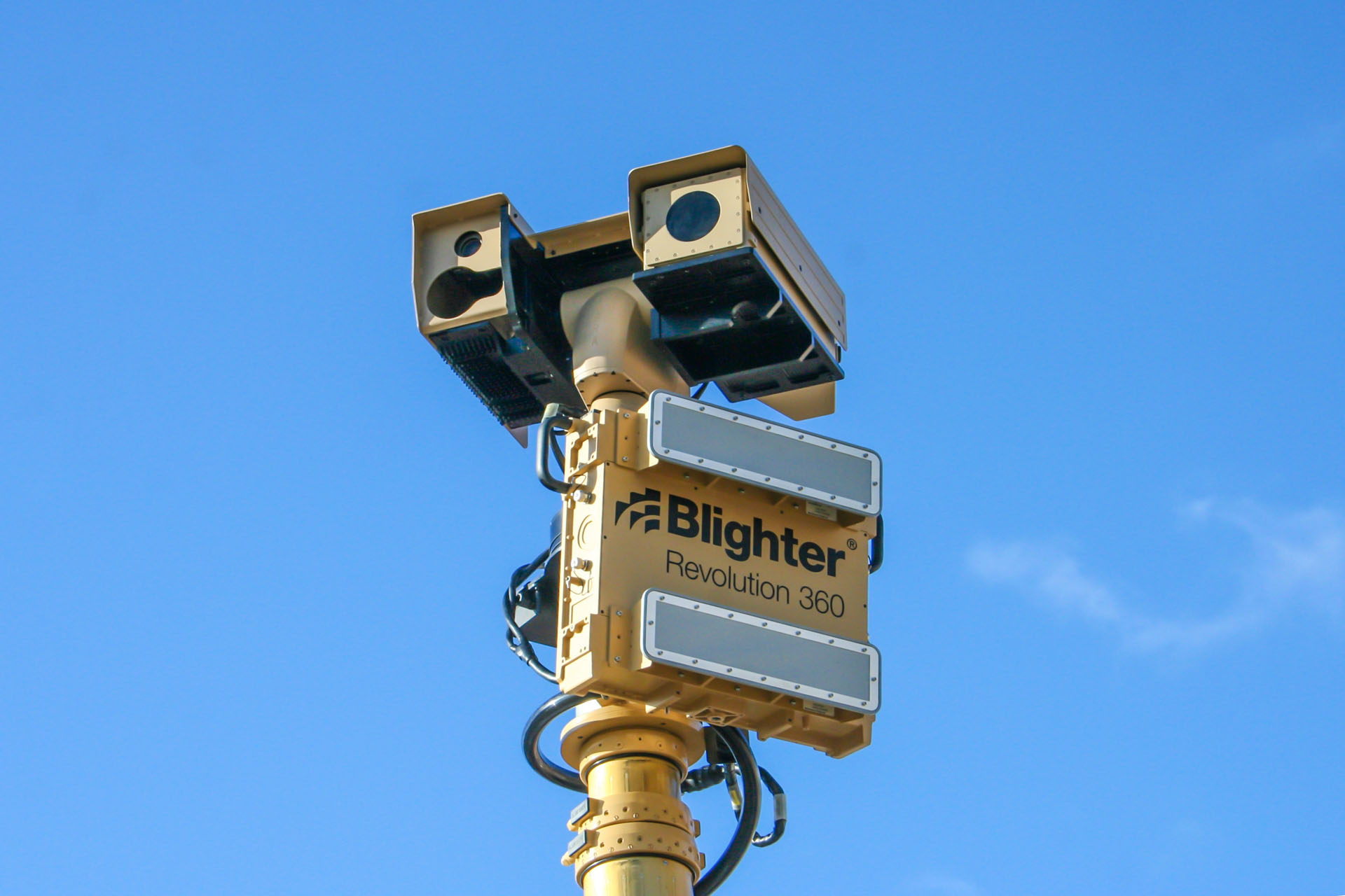 Blighter Announces Low-cost Mast-mounted Mobile E-scan Radar - Blighter